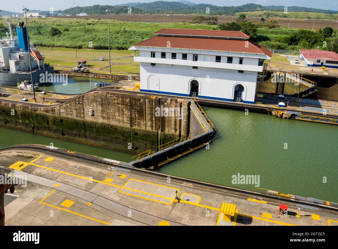 Panama canal cruise hi-res stock photography and images - Alamy