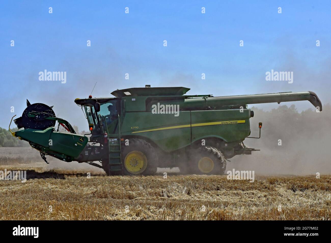 John deere s770 combine hi-res stock photography and images - Alamy