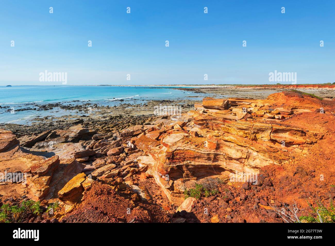 Coastal landforms of erosion hi-res stock photography and images - Alamy