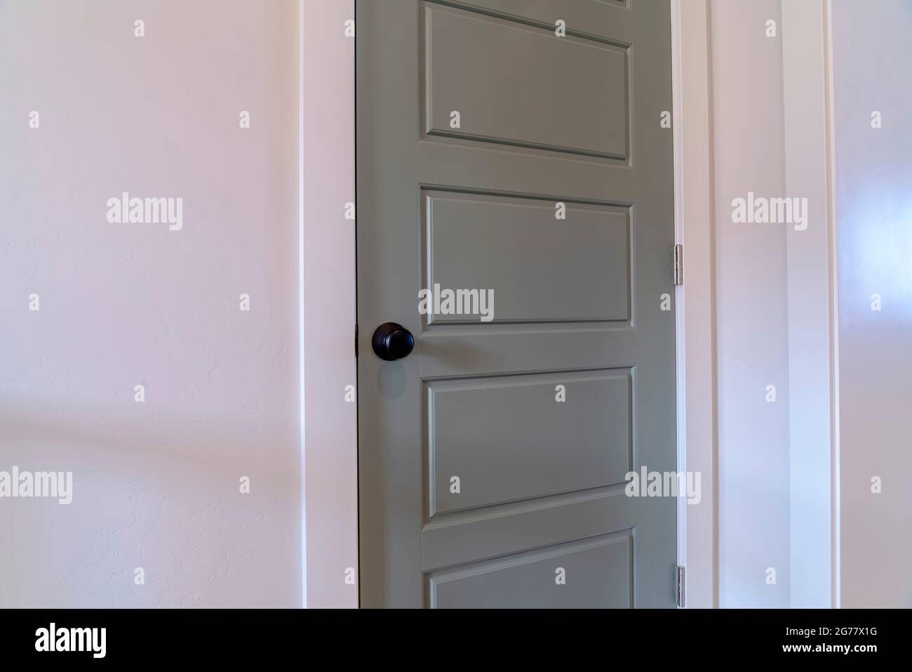 Close up of doorframe and wall hi-res stock photography and images - Alamy