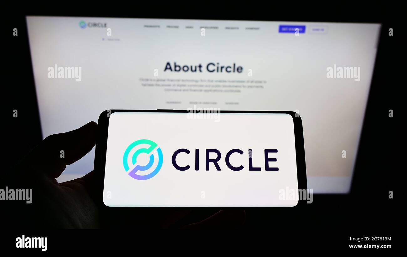 Hand virtual display circle hi-res stock photography and images - Alamy