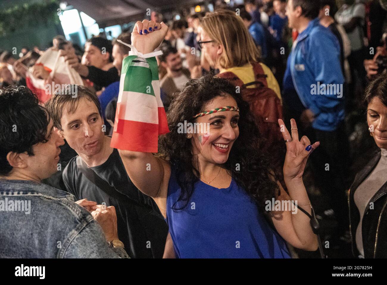 Italian fans pose for photos during the celebration after the UEFA Euro ...