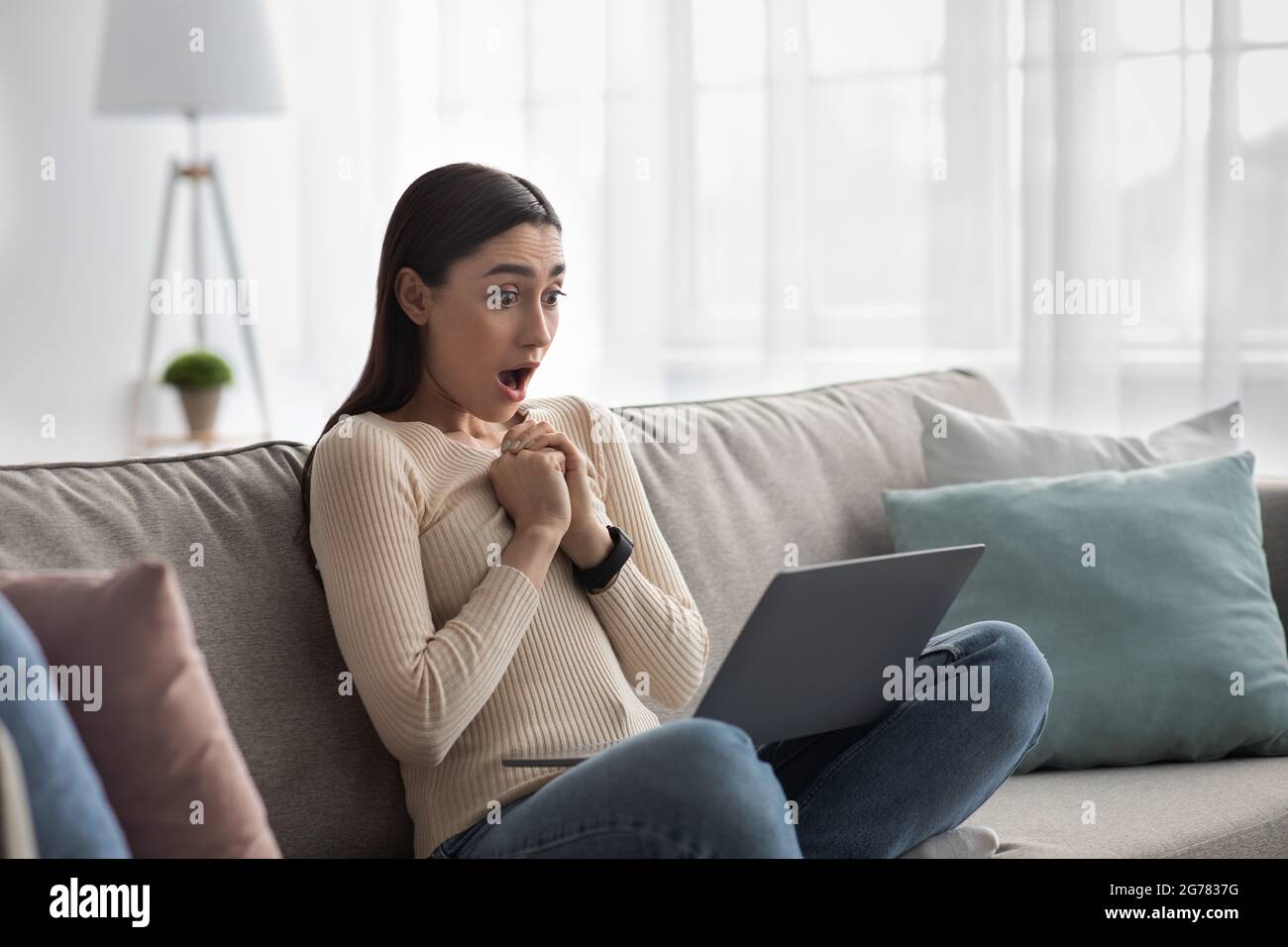 Shocking event hi-res stock photography and images - Alamy