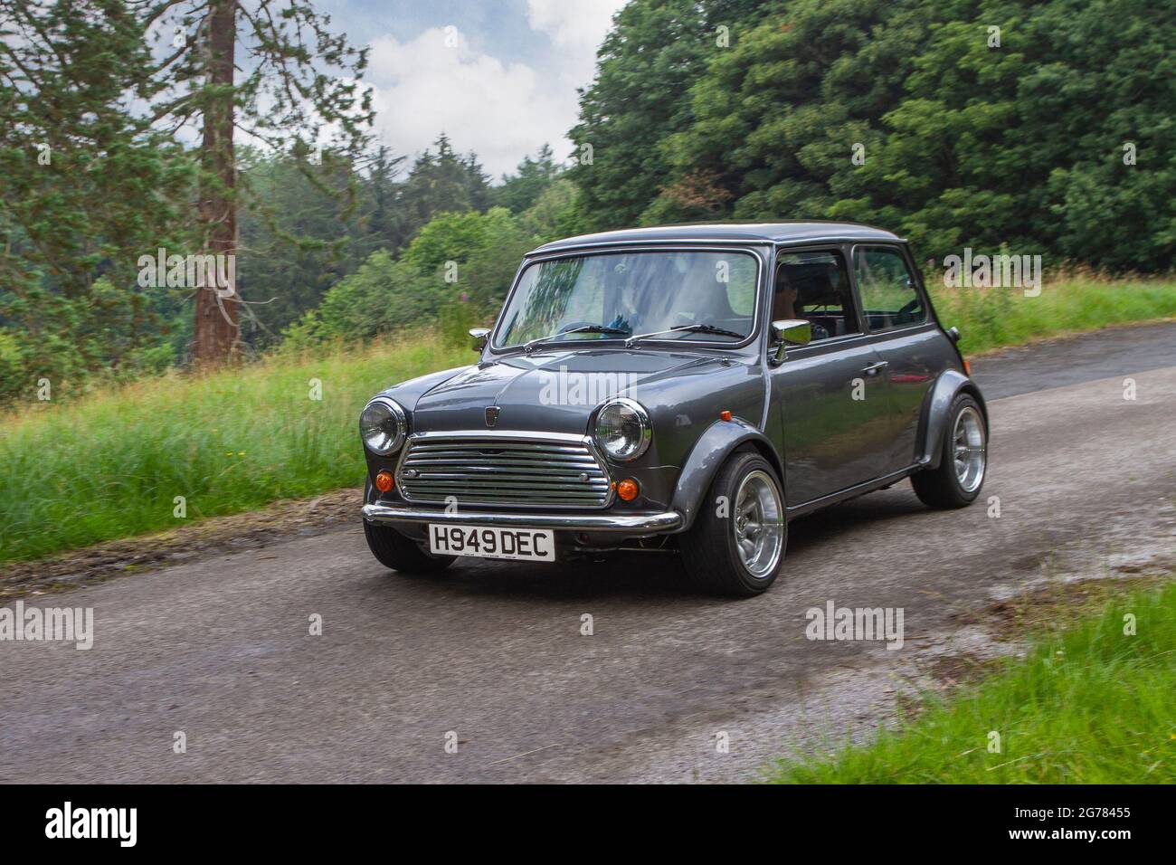 1991 90s green Rover Cooper Mini 4 speed manual en-route KLMC The Cars ...