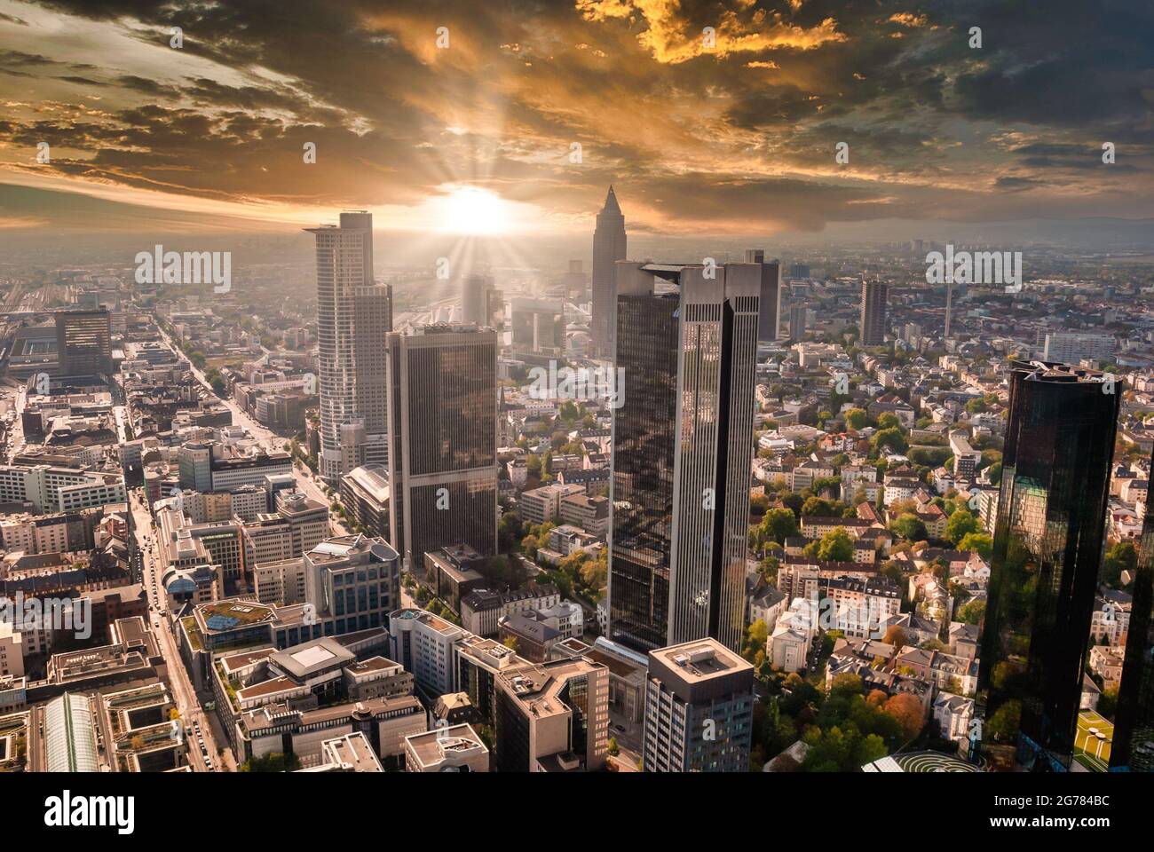 Frankfurt Skyline at sunset with sun flare skyscraper Stock Photo - Alamy