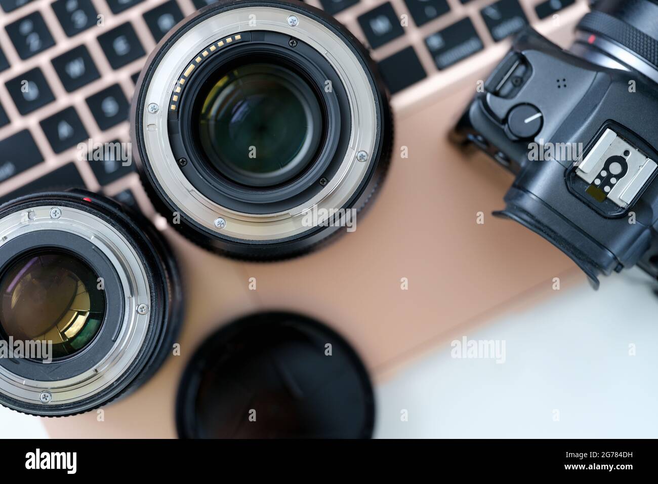 Multiple camera lenses hi-res stock photography and images - Alamy