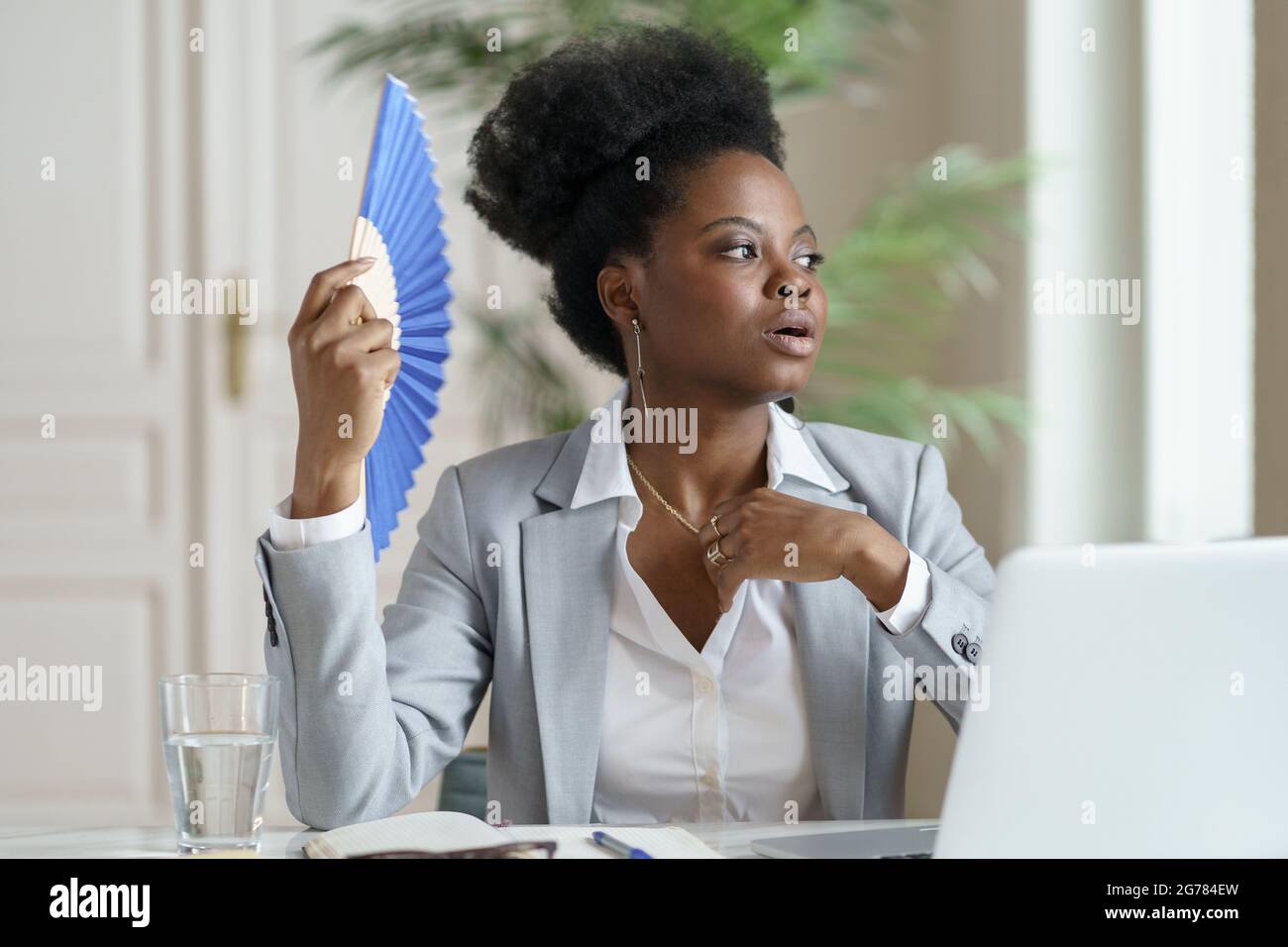 Overheated worker hi-res stock photography and images - Alamy