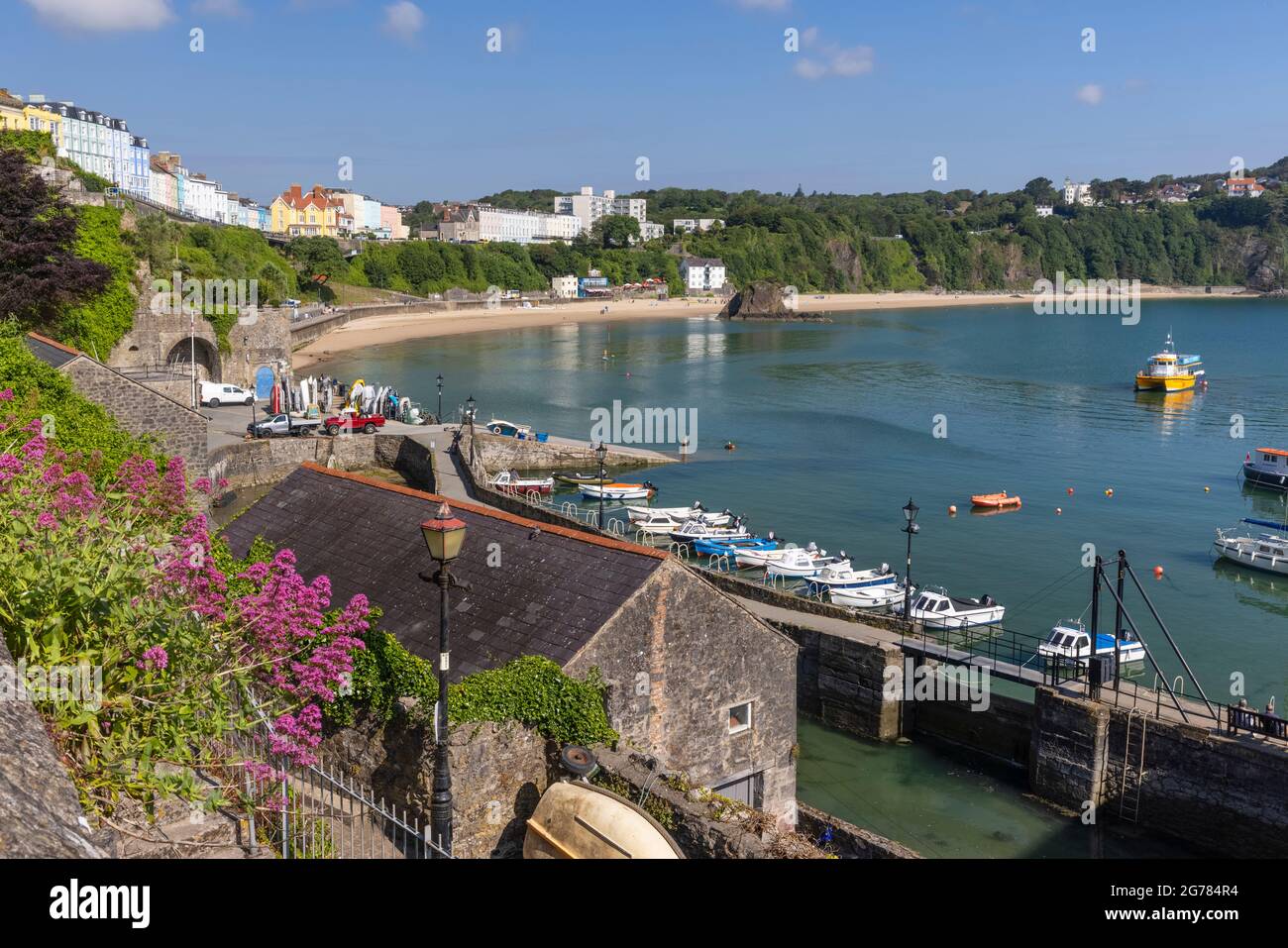 Bridge street tenby hi-res stock photography and images - Alamy