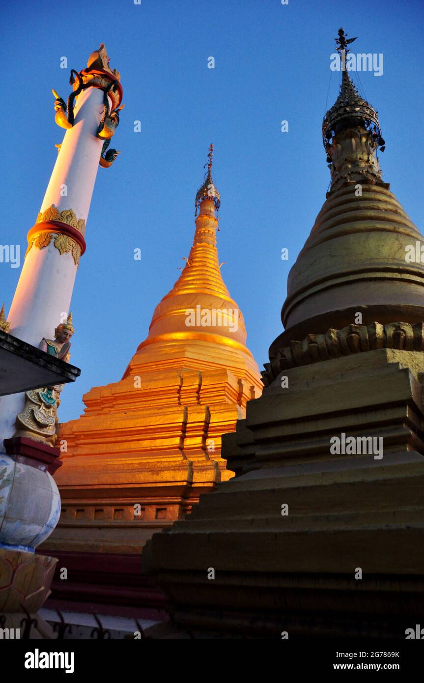Su Taung Pyae golden stupa chedi pagoda paya temple for burmese people ...