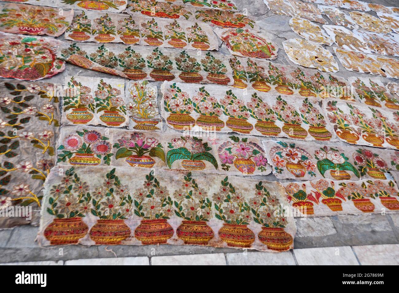 Souvenirs gifts burma style for sale to burmese people and foreign ...