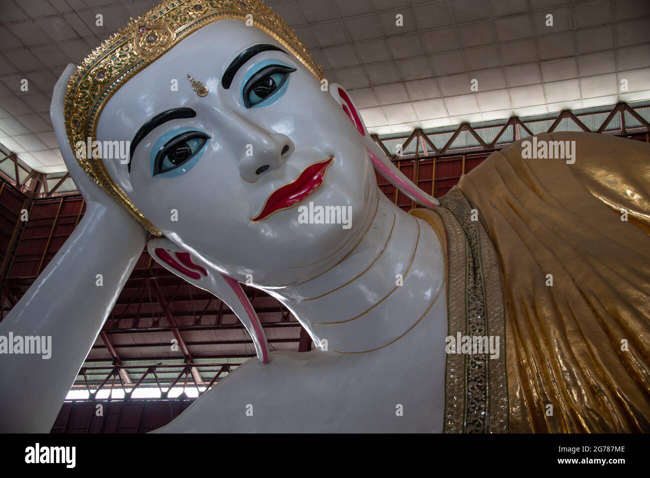 Antique scale face hi-res stock photography and images - Alamy