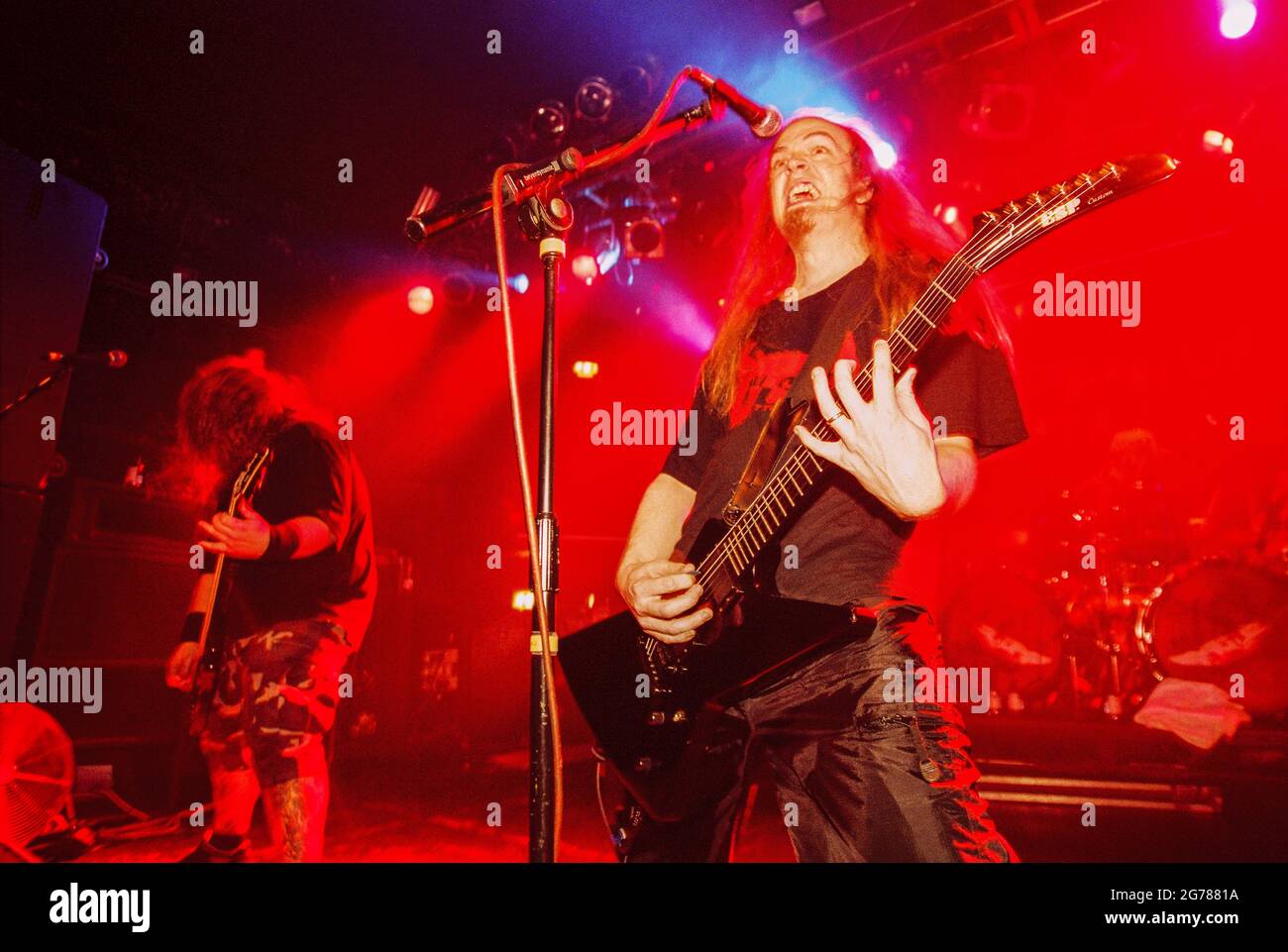 Strapping Young Lad performing live at the Mean Fiddler 2, 20th March ...
