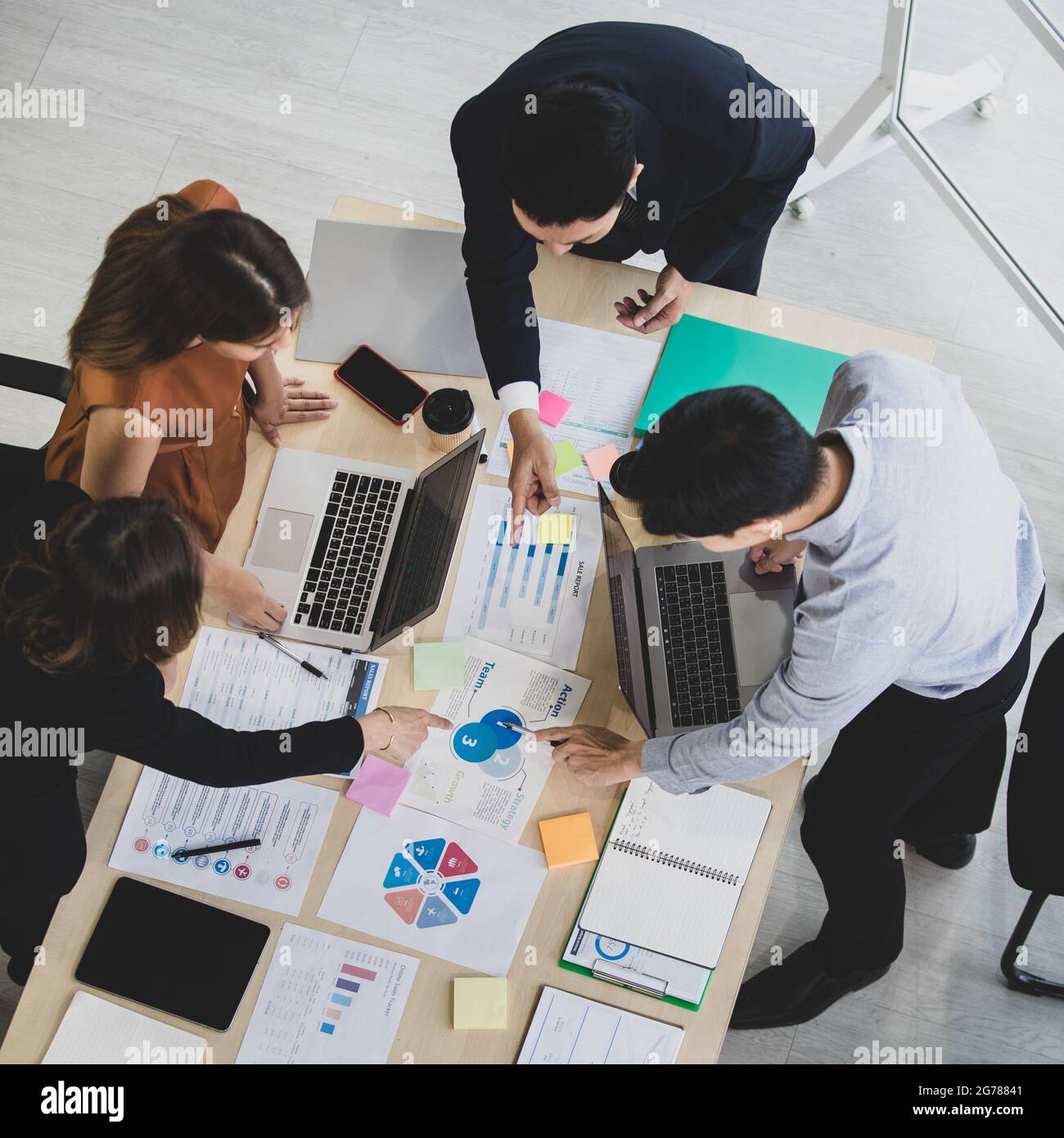 Top down view office table hi-res stock photography and images - Alamy