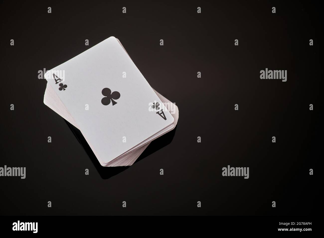 Full deck playing cards hi-res stock photography and images - Alamy