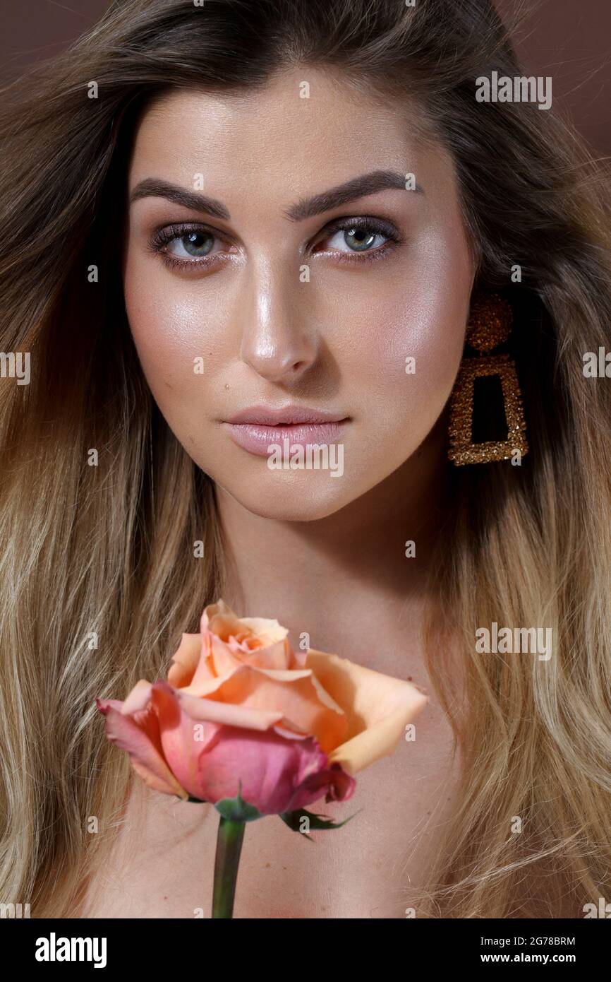 Portrait roses hi-res stock photography and images - Alamy