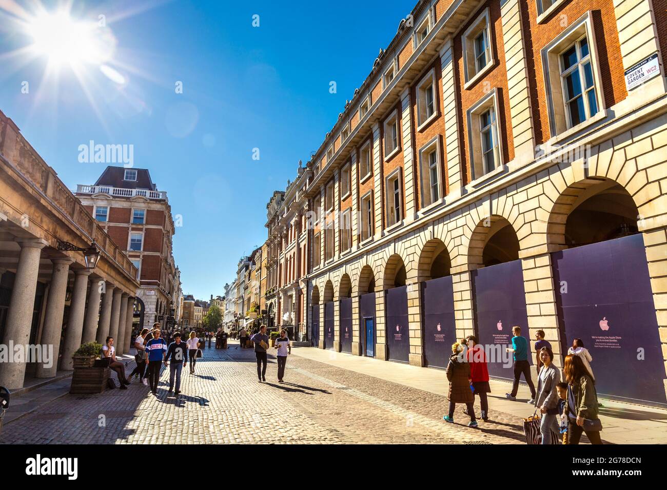 Covent Garden Piazza and Market, London, UK Stock Photo - Alamy