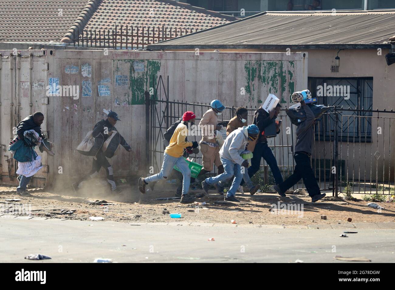 Looted goods hi-res stock photography and images - Alamy