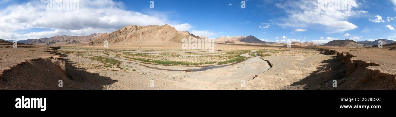 Beautiful panorama of Pamir mountains area in Tajikistan, landscape ...