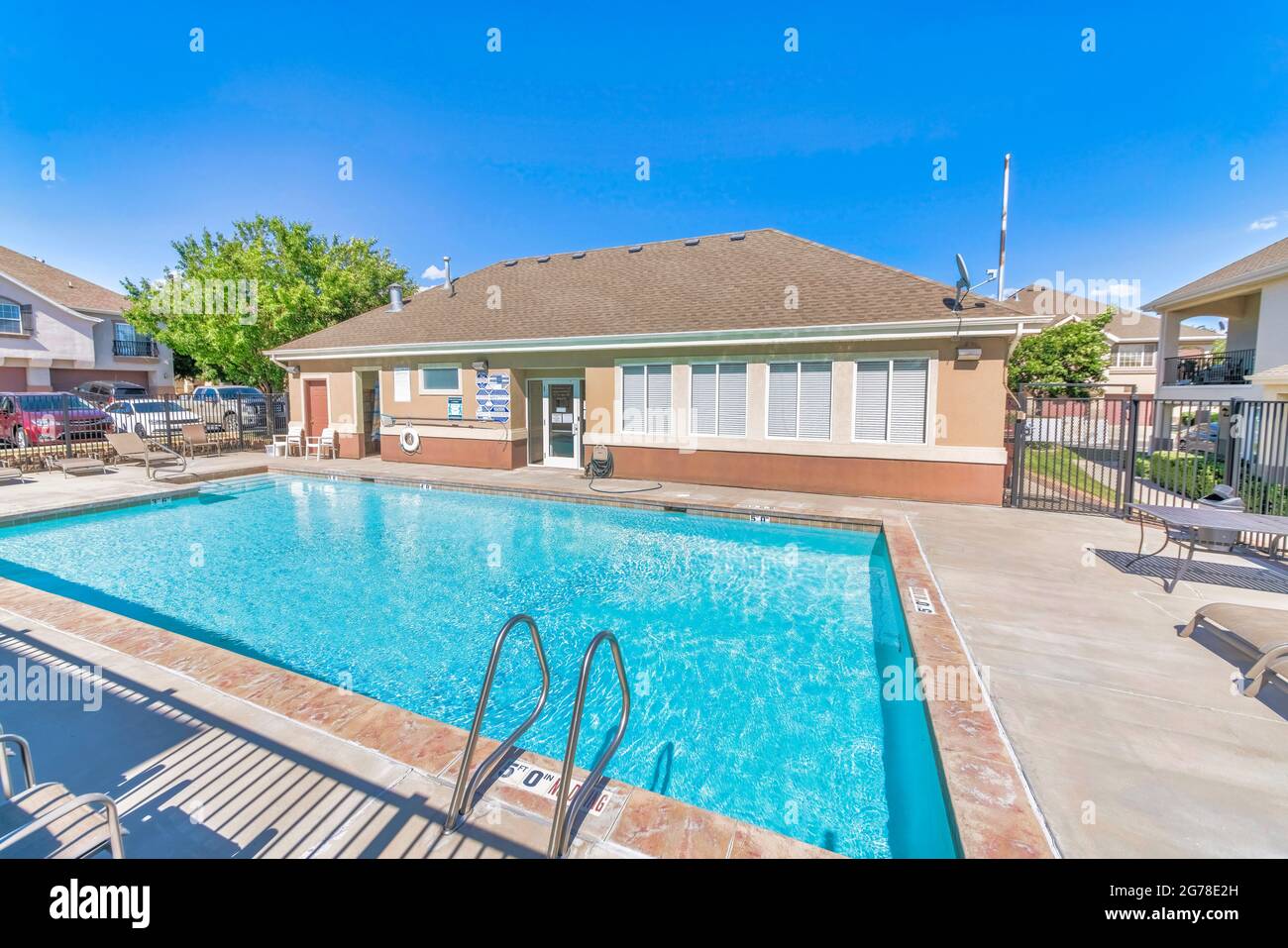 Full size swimming pool hi-res stock photography and images - Alamy