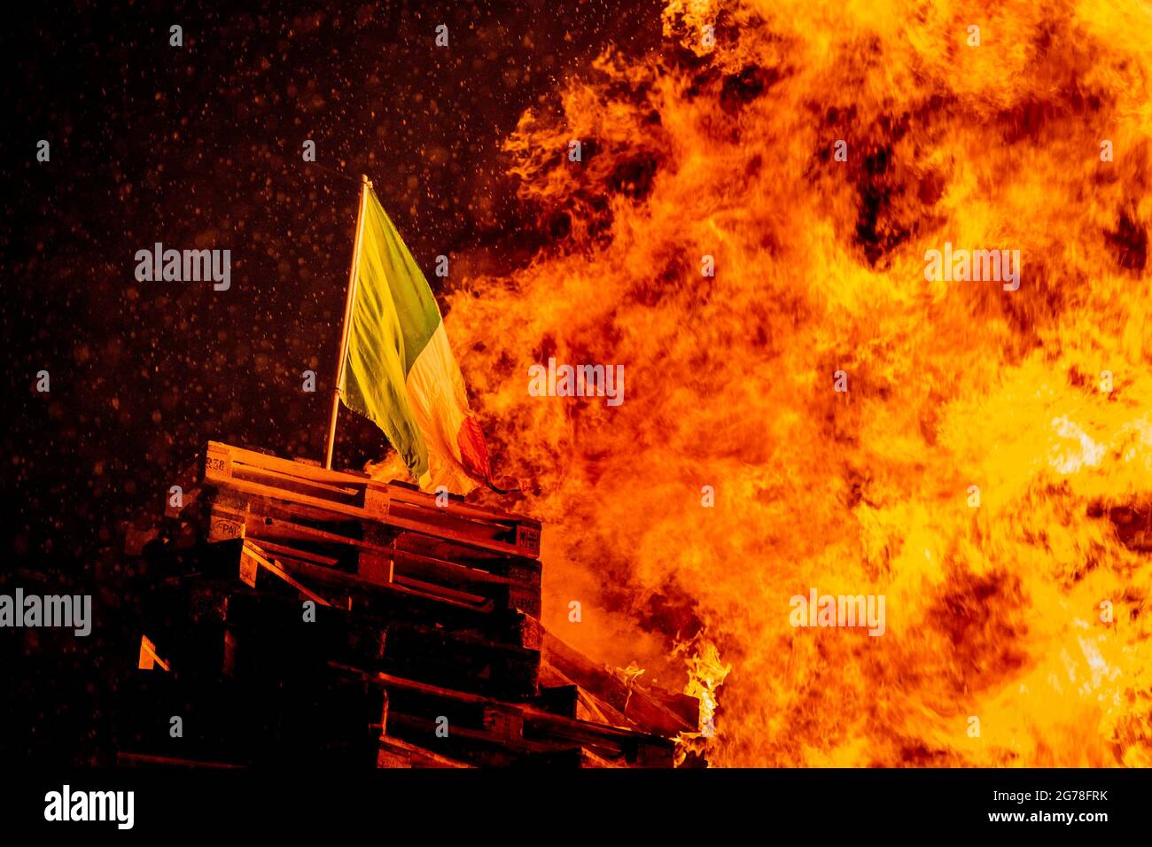 Burning bonfire mark catholic hi-res stock photography and images - Alamy