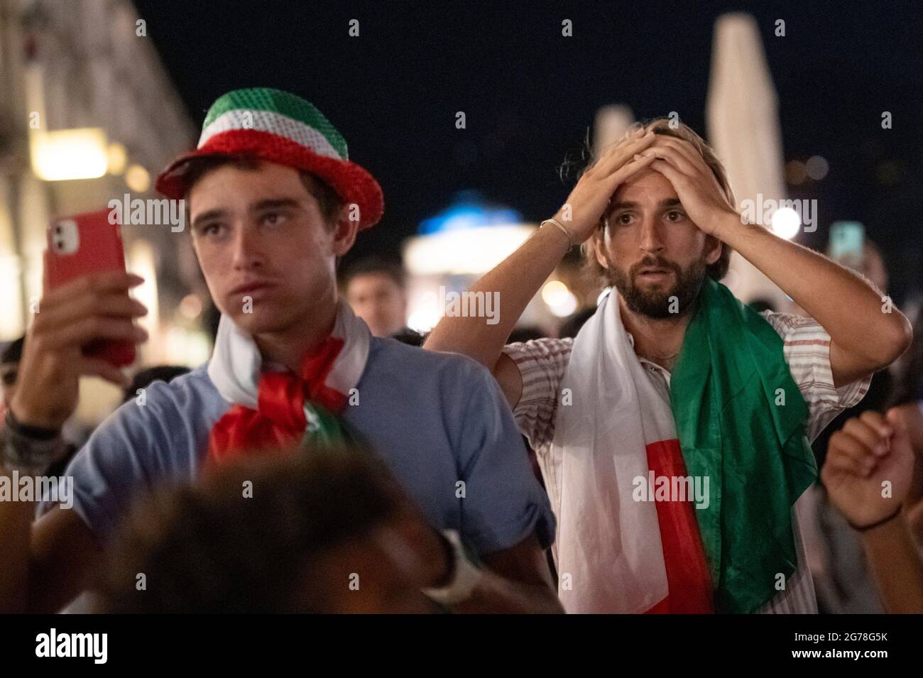 Turin, Italy. 11 July 2021. Supporters of the Italian national football ...