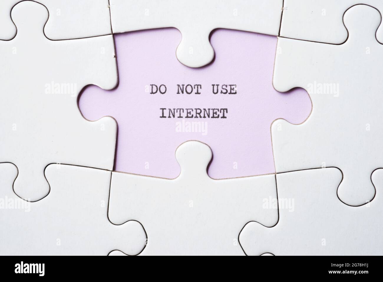 Do not use internet phrase written with a typewriter Stock Photo - Alamy