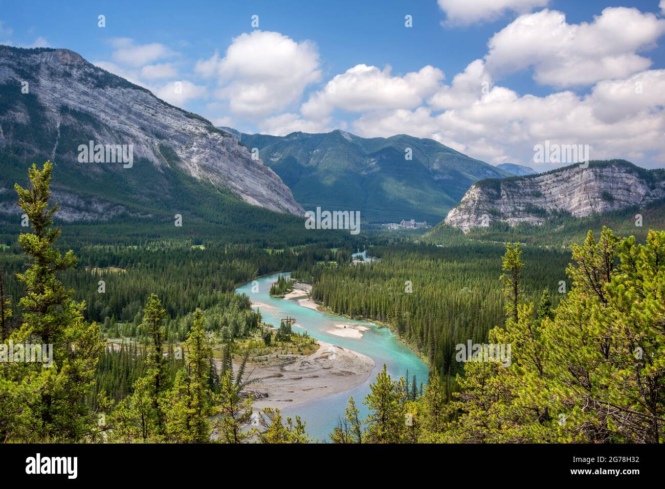 Banff national park bow valley river hi-res stock photography and ...