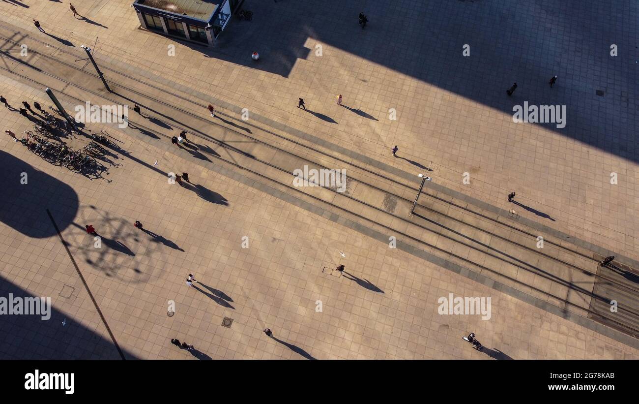 Buildings berlin street plaza hi-res stock photography and images - Alamy
