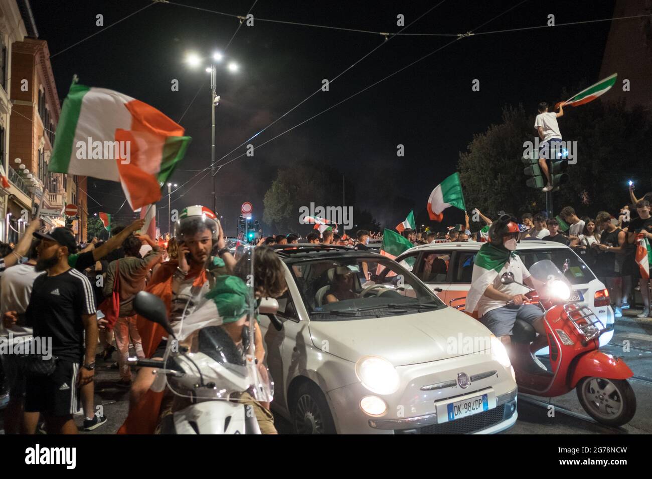 Italians Celebrate UEFA Euro 2020 Football Cup Victory in Rome ...