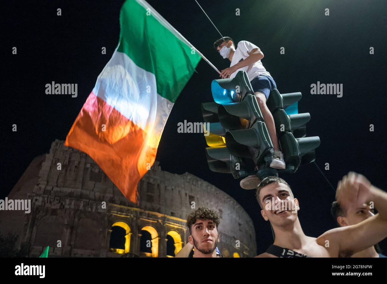 Italians Celebrate UEFA Euro 2020 Football Cup Victory in Rome ...