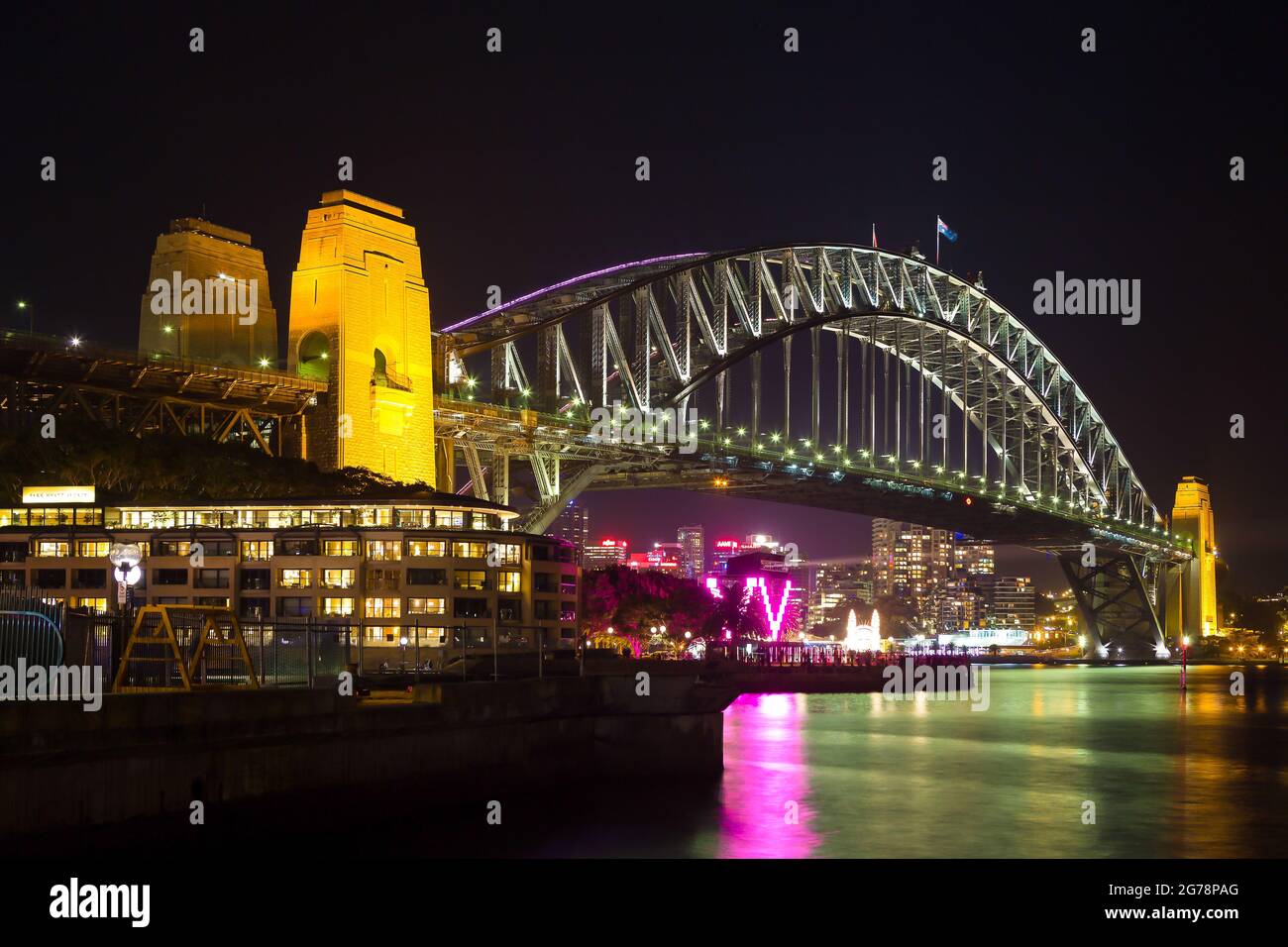 Crossing the sydney harbour bridge hi-res stock photography and images ...