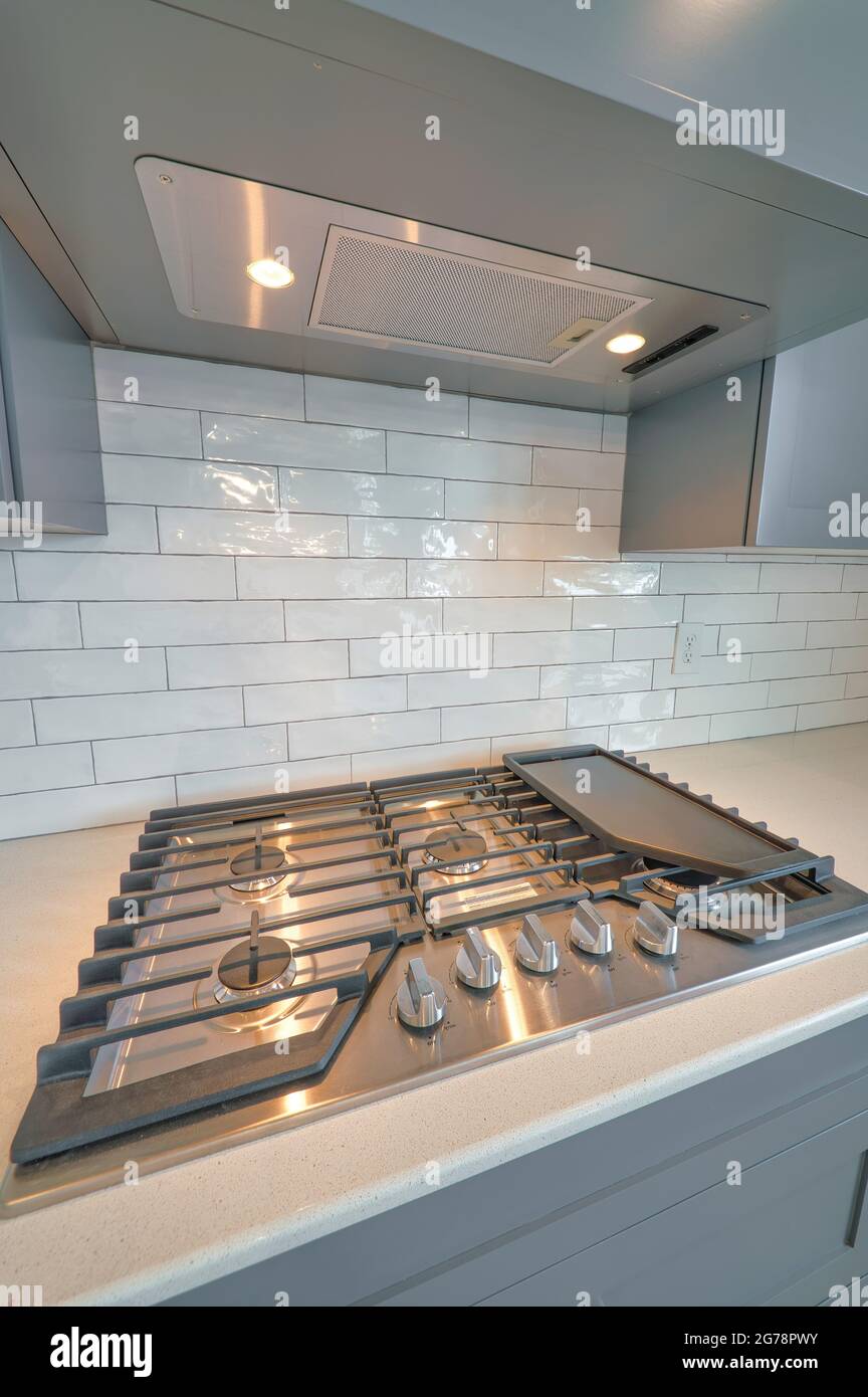 Fixed appliance hi-res stock photography and images - Alamy