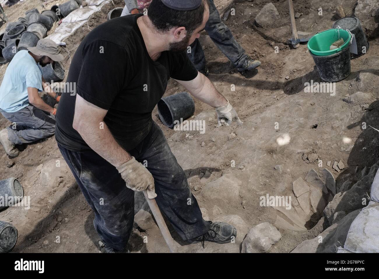 Gideon in the bible hi-res stock photography and images - Alamy