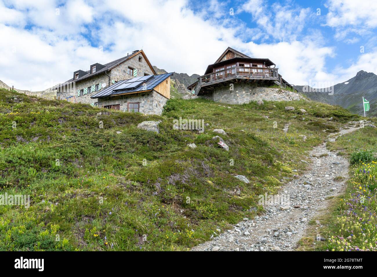 Arrival range hi-res stock photography and images - Alamy