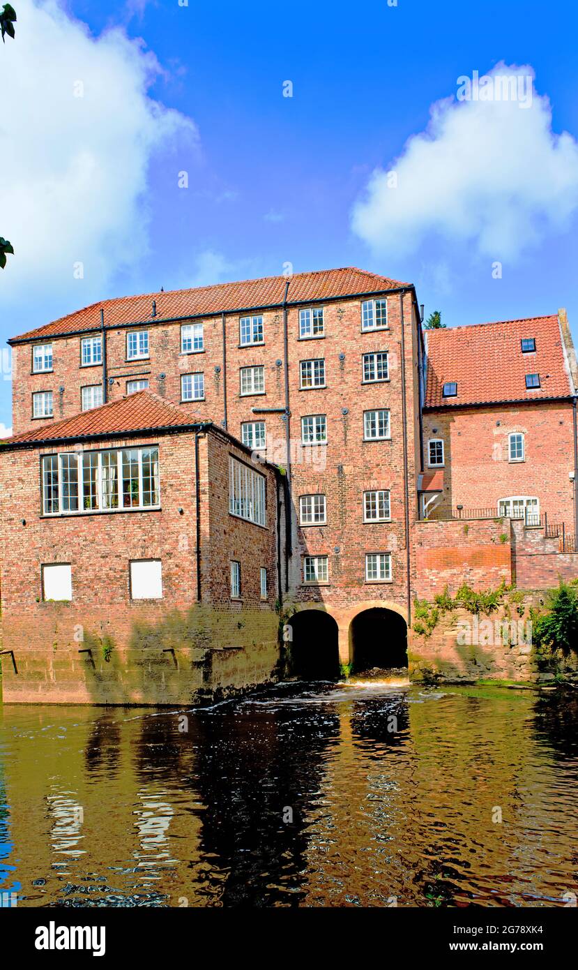 Yorkshire mill architecture hi-res stock photography and images - Alamy