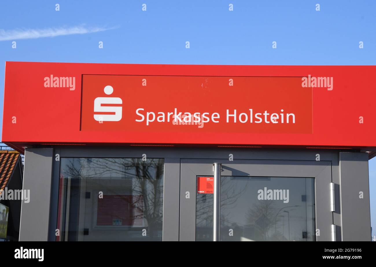 Burg / Fehmarn / Germany 17.November 2018 Sparkasse Holstein vandor in ...