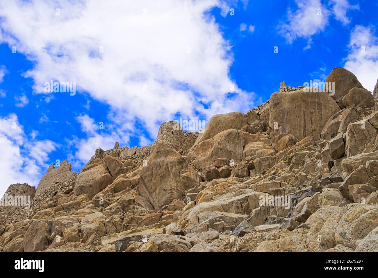 Bangong see hi-res stock photography and images - Alamy