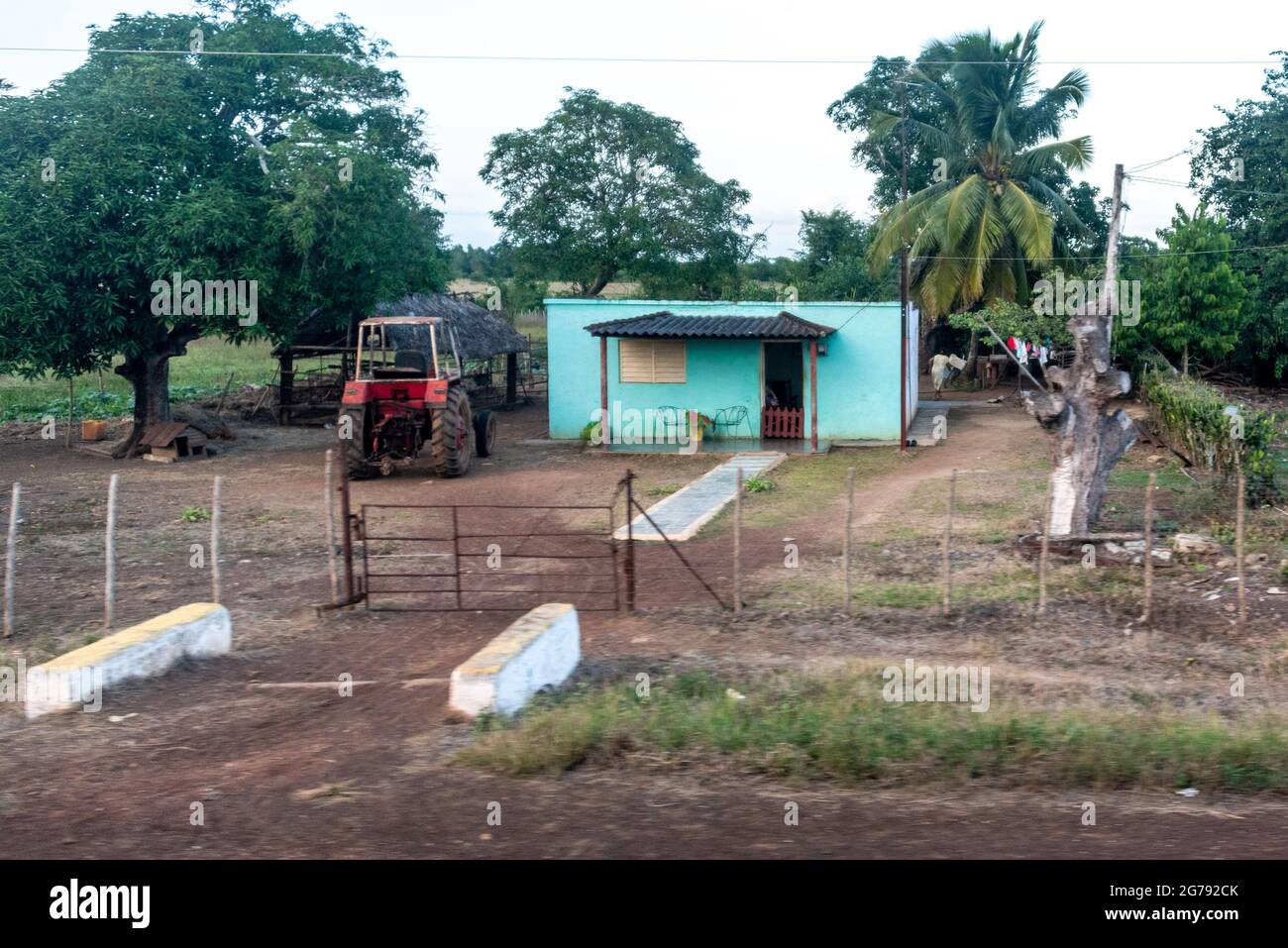 Farmer building private house hi-res stock photography and images - Alamy