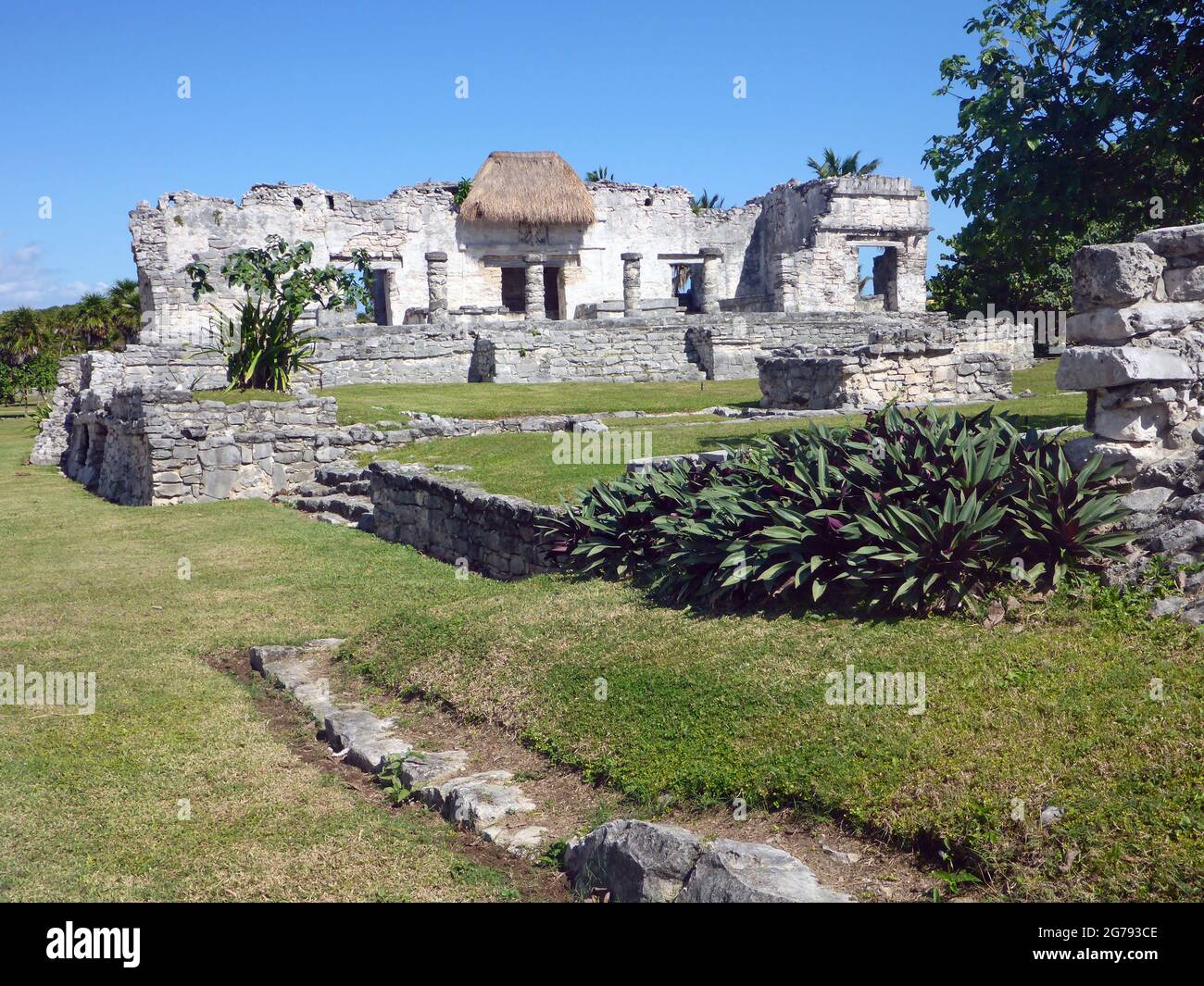 Templo turistico hi-res stock photography and images - Alamy