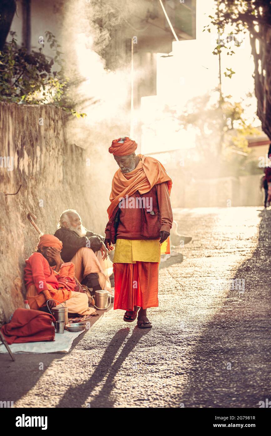 Yogi in india hi-res stock photography and images - Alamy