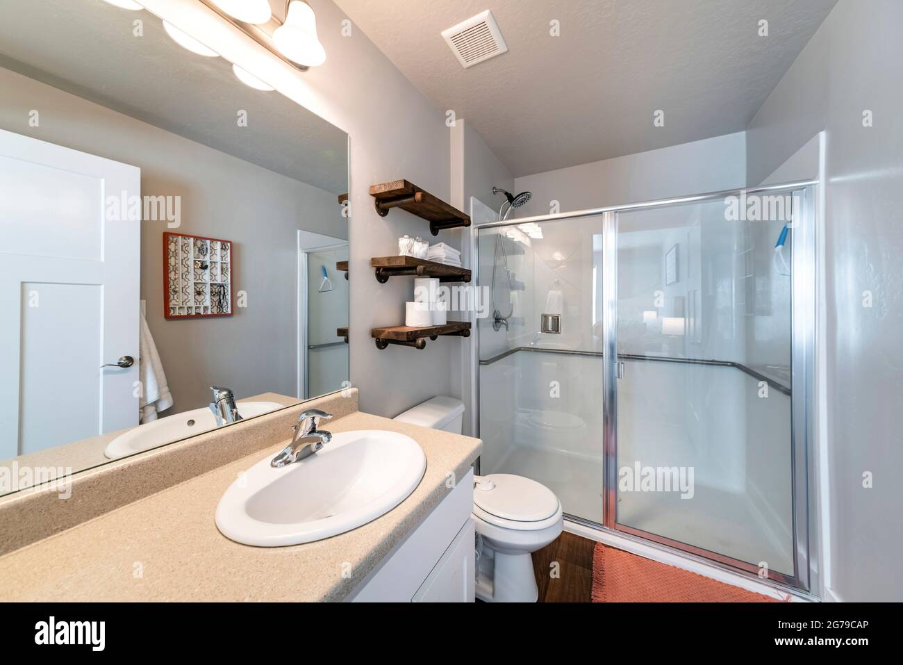 Full bathroom cabinet hi-res stock photography and images - Alamy