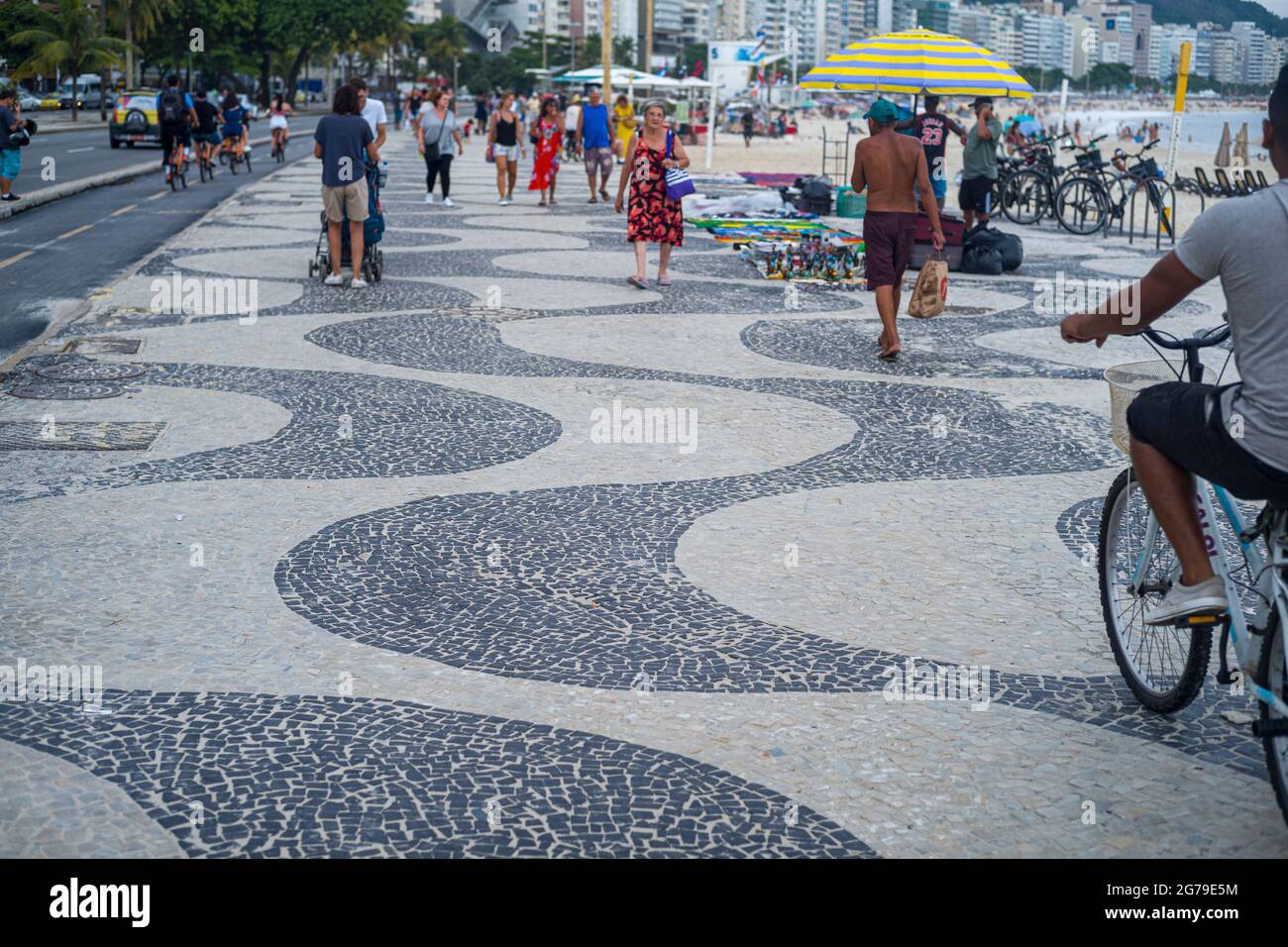 Sidewalk design hi-res stock photography and images - Alamy