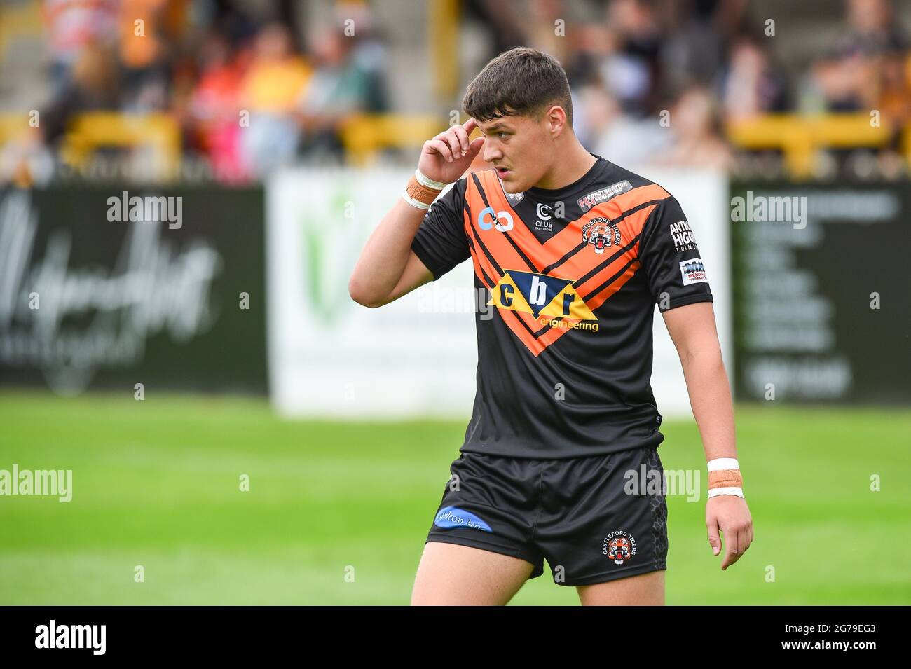Dean cain football hi-res stock photography and images - Alamy