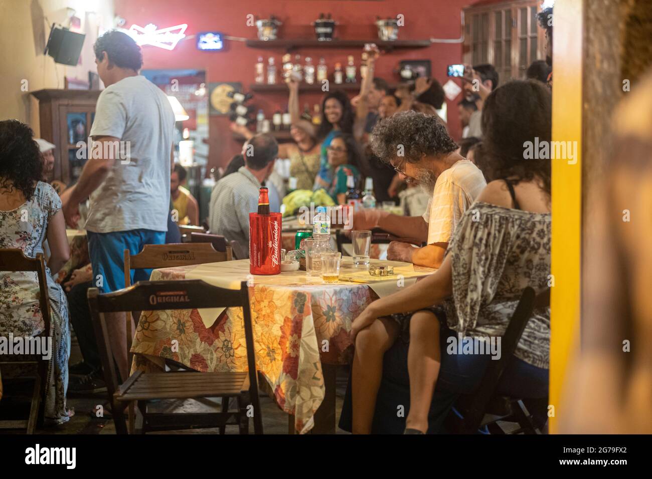 Authentic Party with the locals in the Streets and bars of Santa Teresa ...