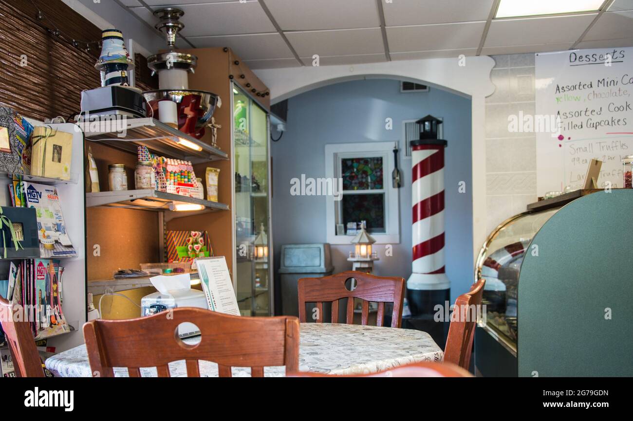 Cafe by the lighthouse hi-res stock photography and images - Alamy