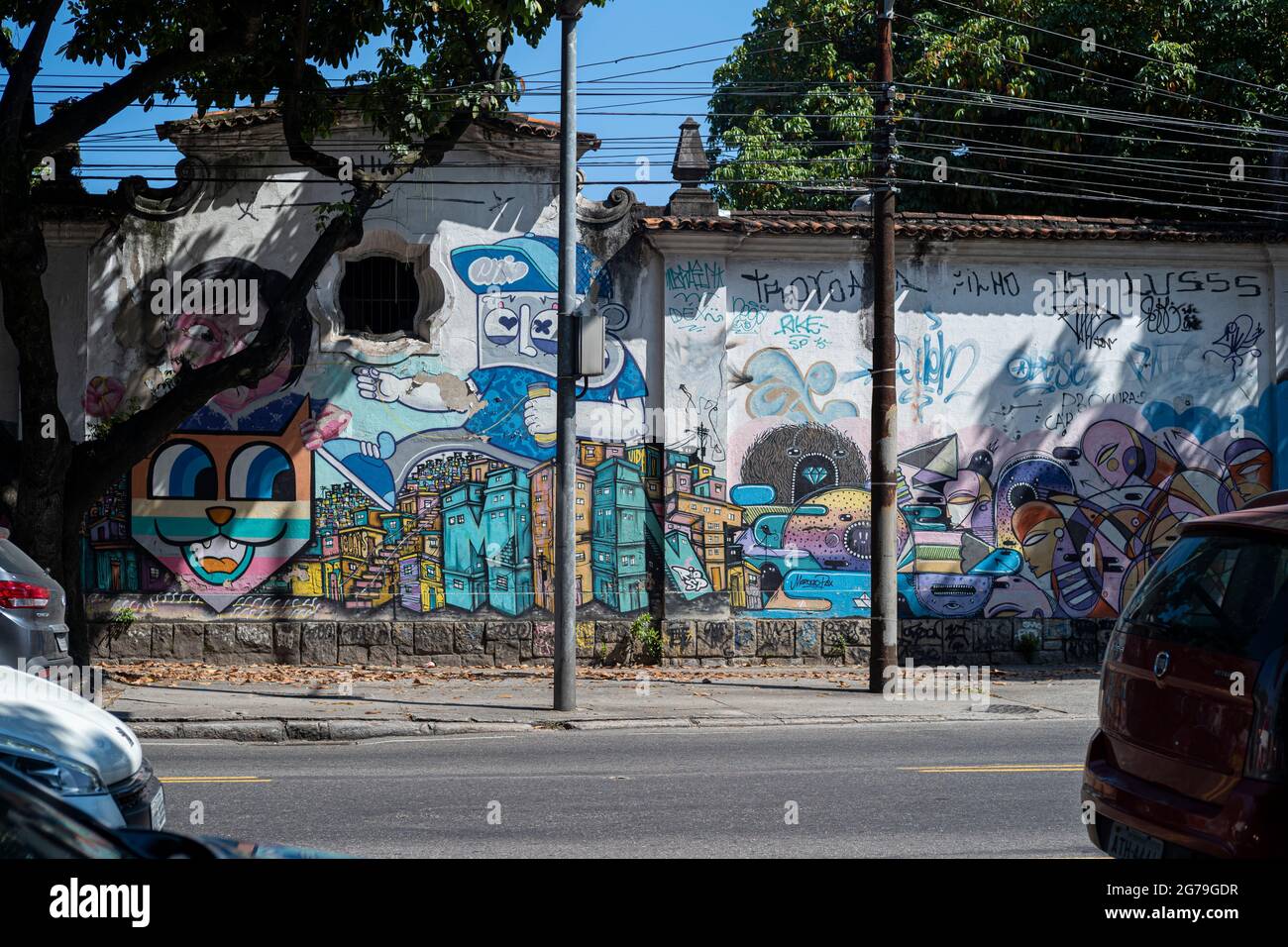 Rio de janeiro street scene hi-res stock photography and images - Alamy
