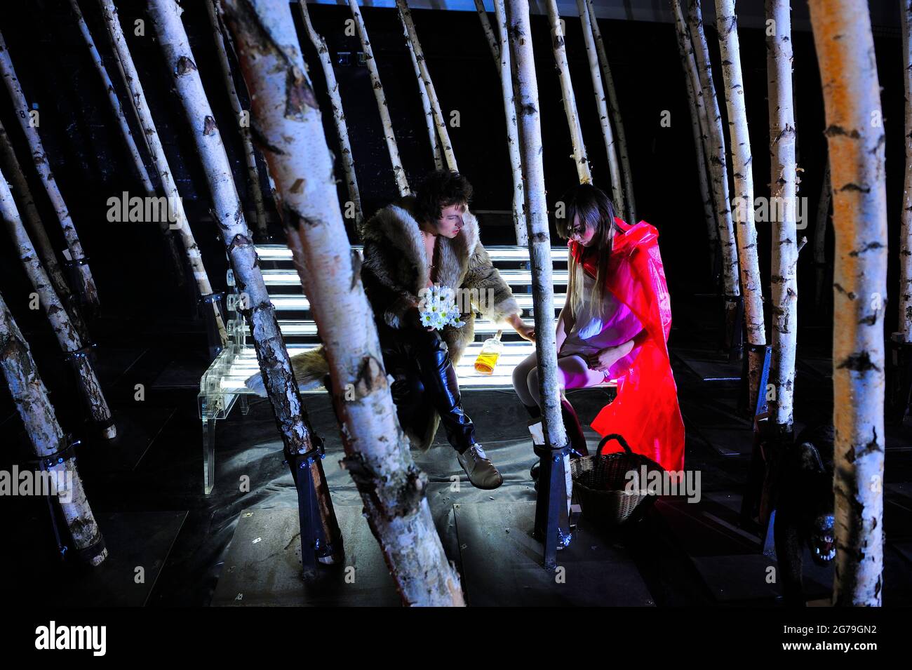 symbolism of fairy tale Little Red Riding Hood,mental disorders ...