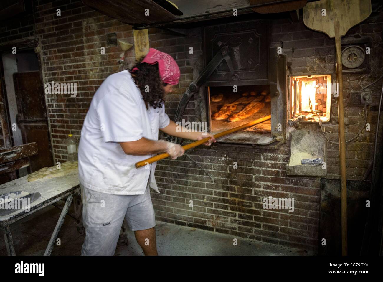 Brioches de boulangerie hi-res stock photography and images - Alamy