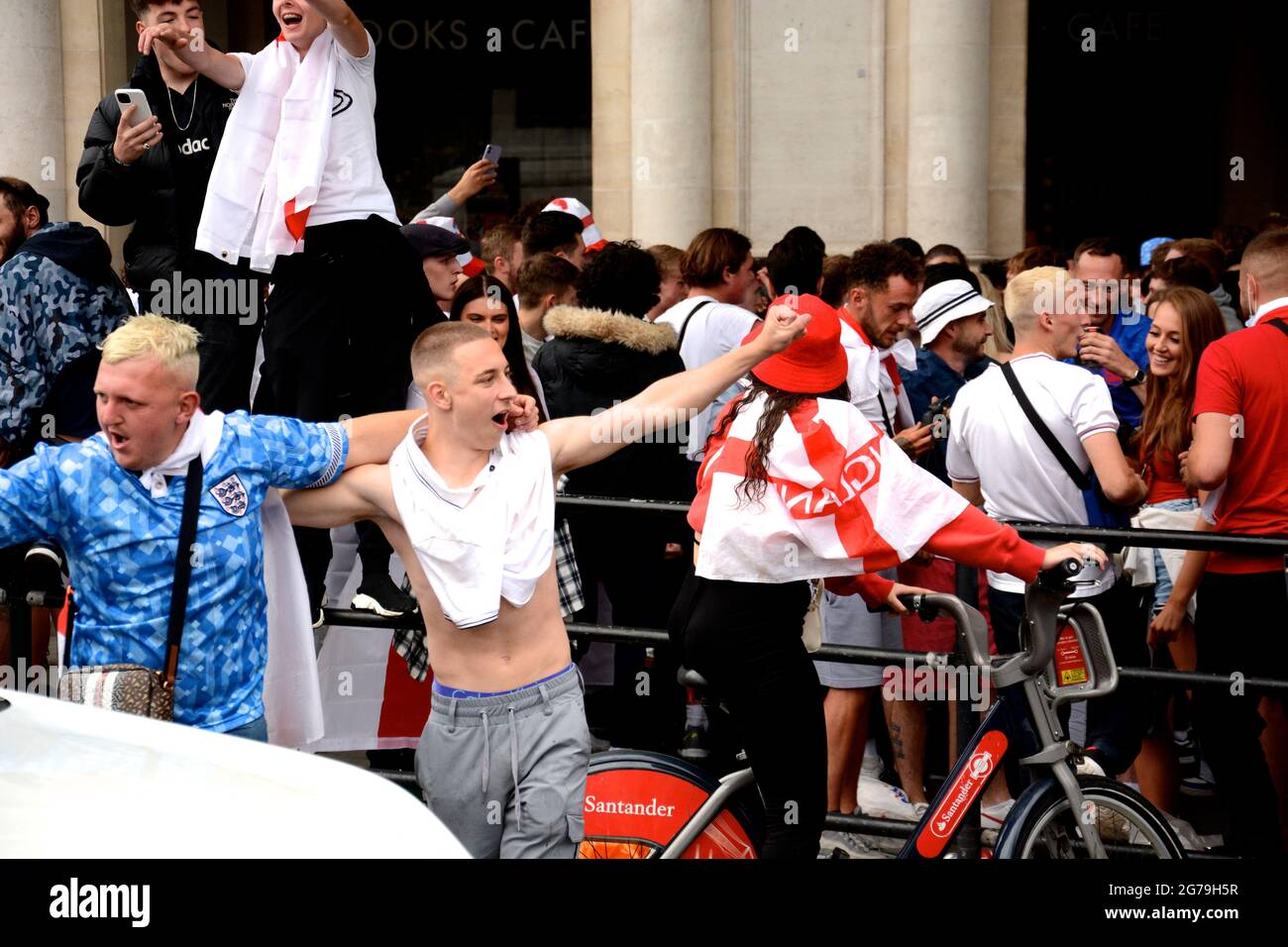 England fans gather in central London before the Euros 2020 final ...