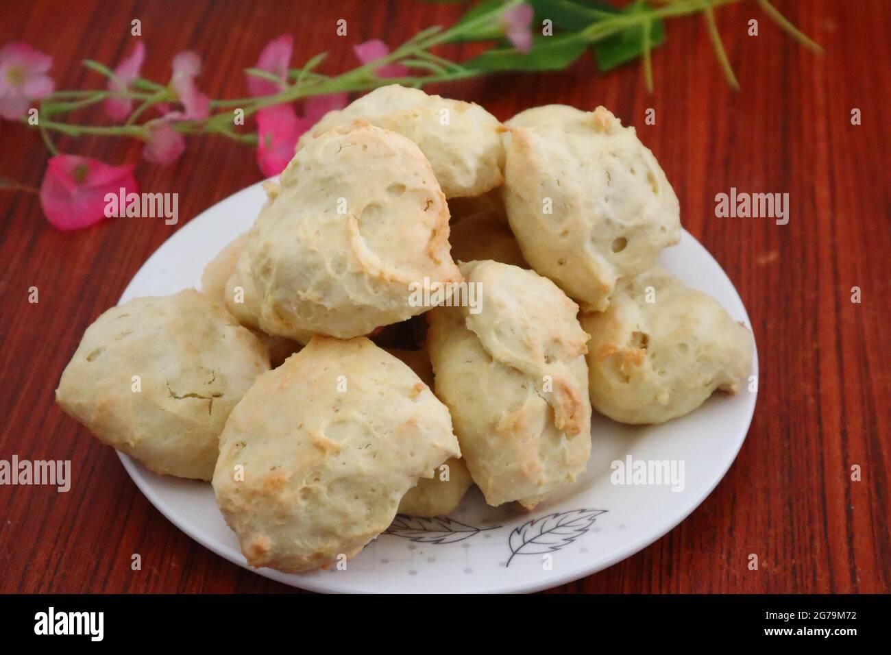 round butter cookies Stock Photo - Alamy
